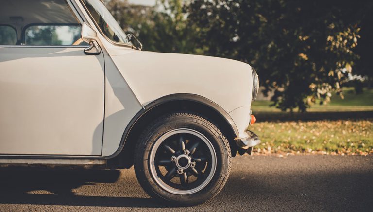 Pirelli lança pneu icónico para o lendário Mini - Revista dos Pneus